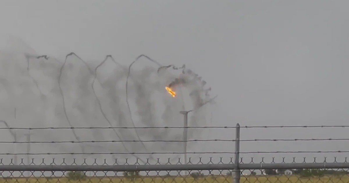 A Wind Turbine in The US Catches Fire Following a Lightning Strike and ...