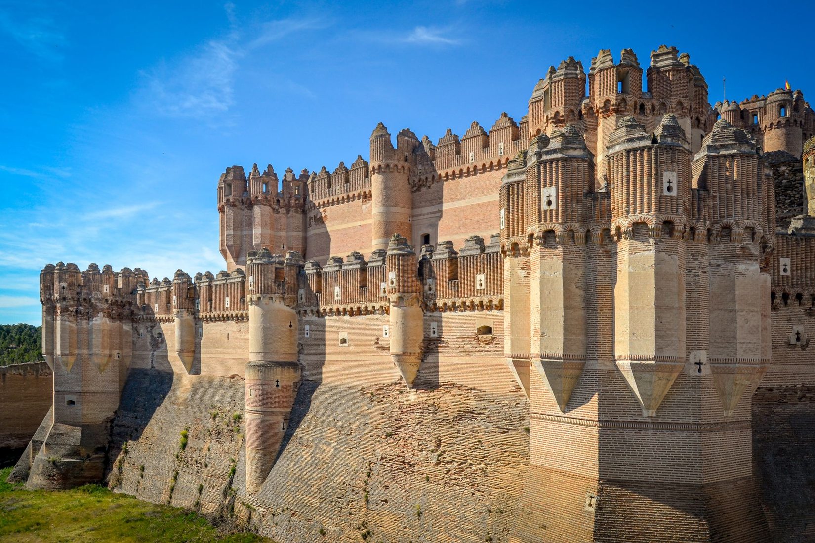 The Enchanting 15th Century Castle of Coca: A Masterpiece of Spanish ...