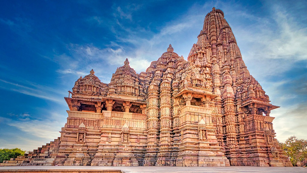 The Kandariya Mahadeva Temple: A Masterpiece of Indian Architecture and ...