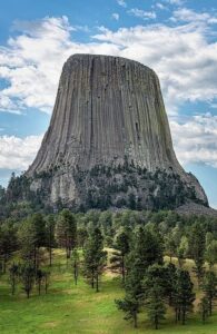 A Startling Discovery: Debunking the Myth of Devil’s Tower as a Giant ...