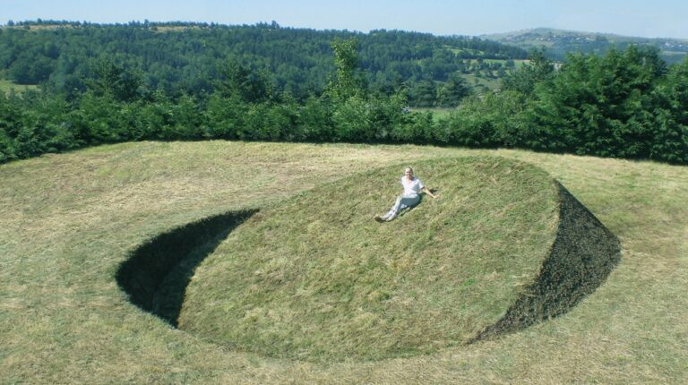 Round Balance: Tanya Preminger’s Land Art Transcends Boundaries and ...