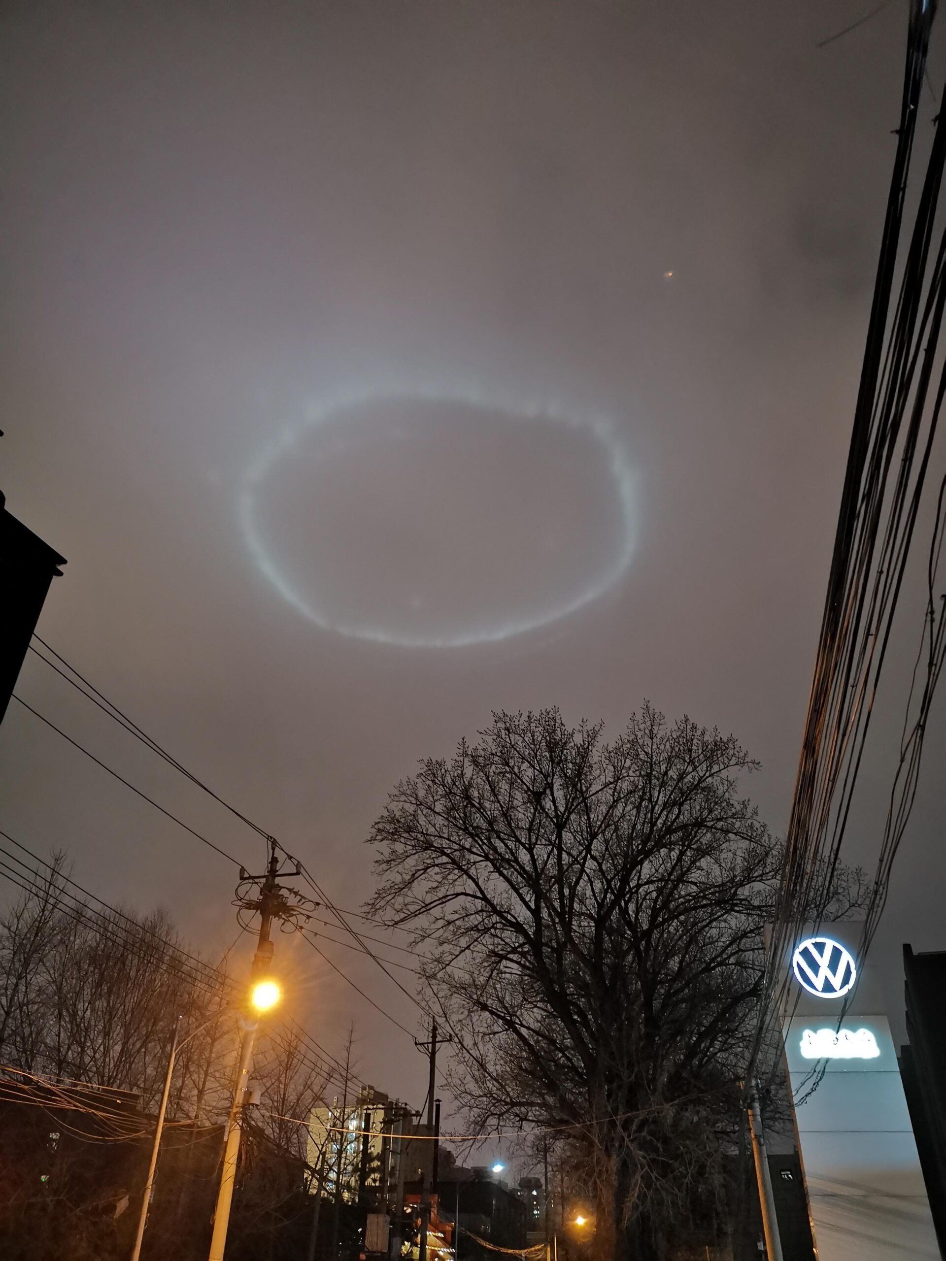 Awe-Inspiring Sky Sight: Enigmatic Circle Appears in the Evening Sky ...
