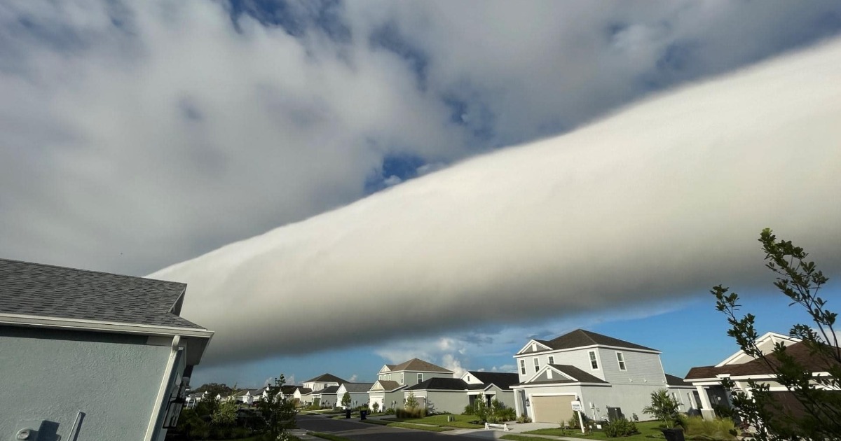 "Roll Cloud" Phenomenon: A Rare Delight in Florida's Skies - Hasan Jasim
