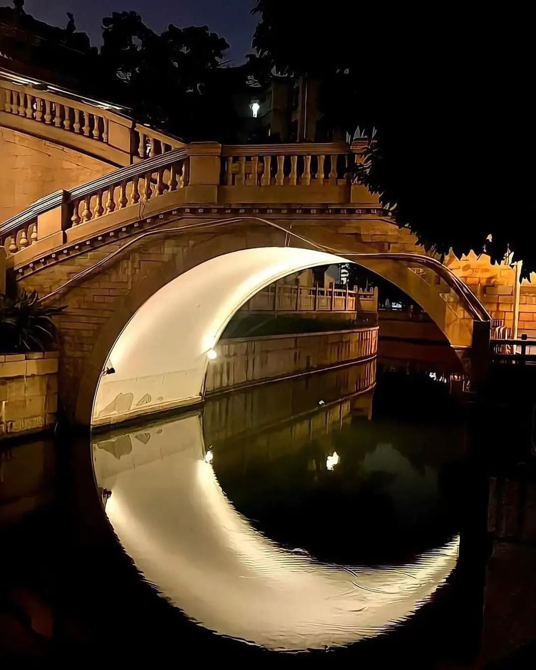 Exploring the Enchanting Crescent Moon Bridge in Yongqing Fang, Guangzhou, China - Hasan Jasim