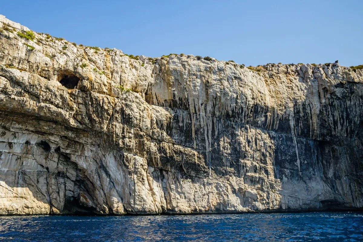 Cosquer Cave Is Filled With Paintings, But The Only Entrance Is Deep ...