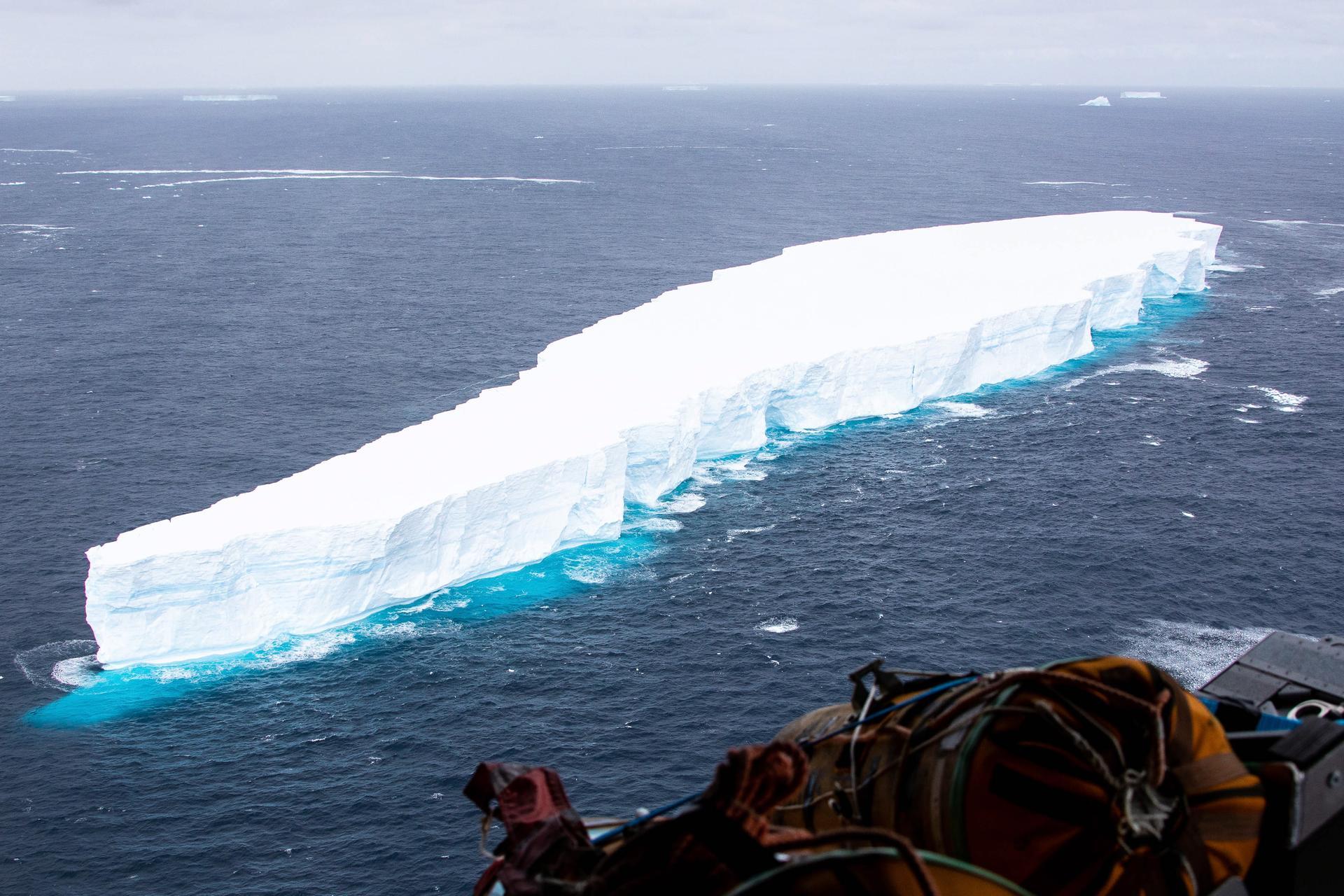 World’s Largest Iceberg Shown Breaking Off Antarctica Ice Shelf In ...