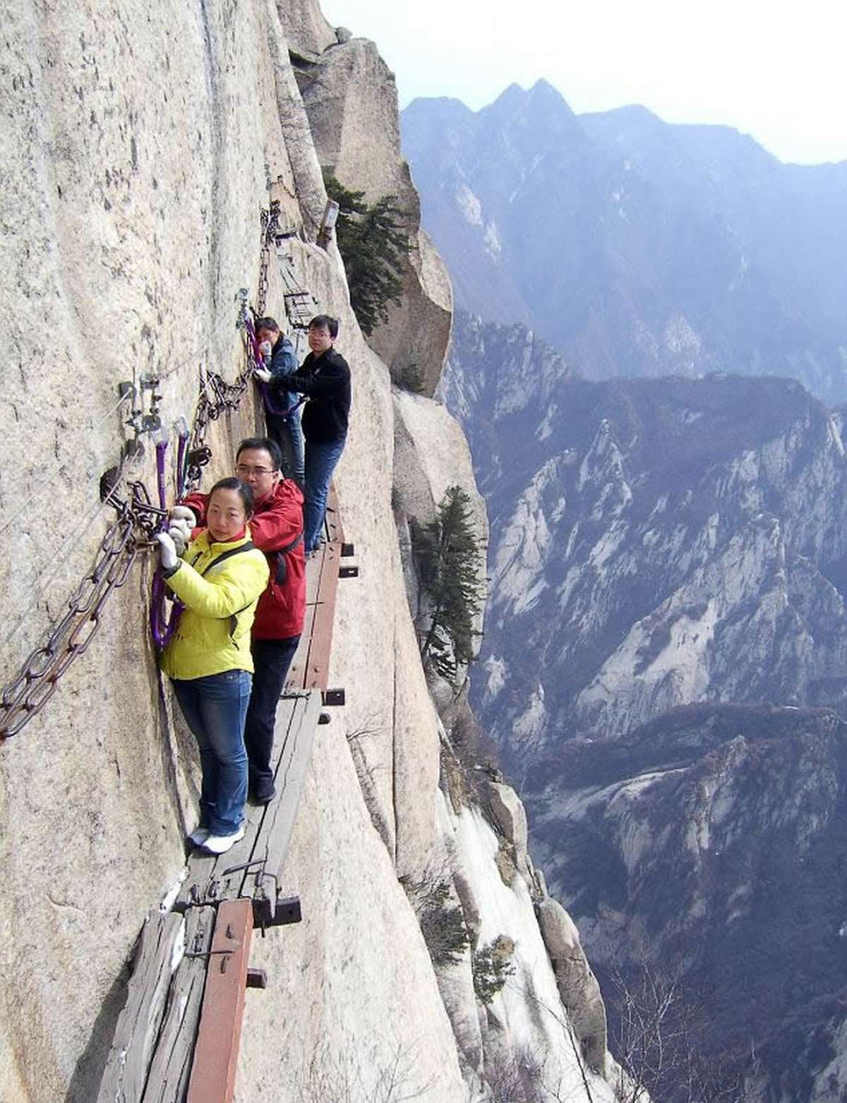 World’s Most Dangerous Hike: The Adrenaline-Blasting Hua Shan Trail in ...