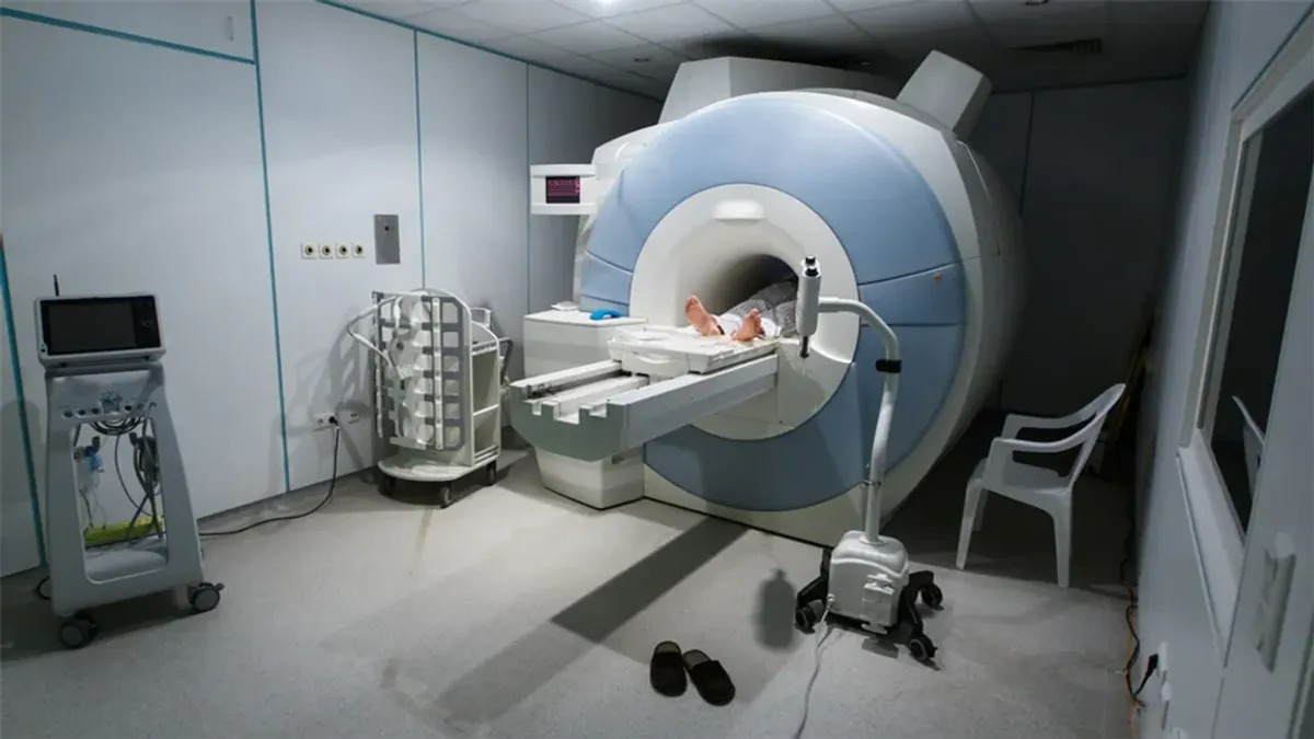 Woman Carries A Concealed Gun In During An MRI Scan. The Inevitable ...