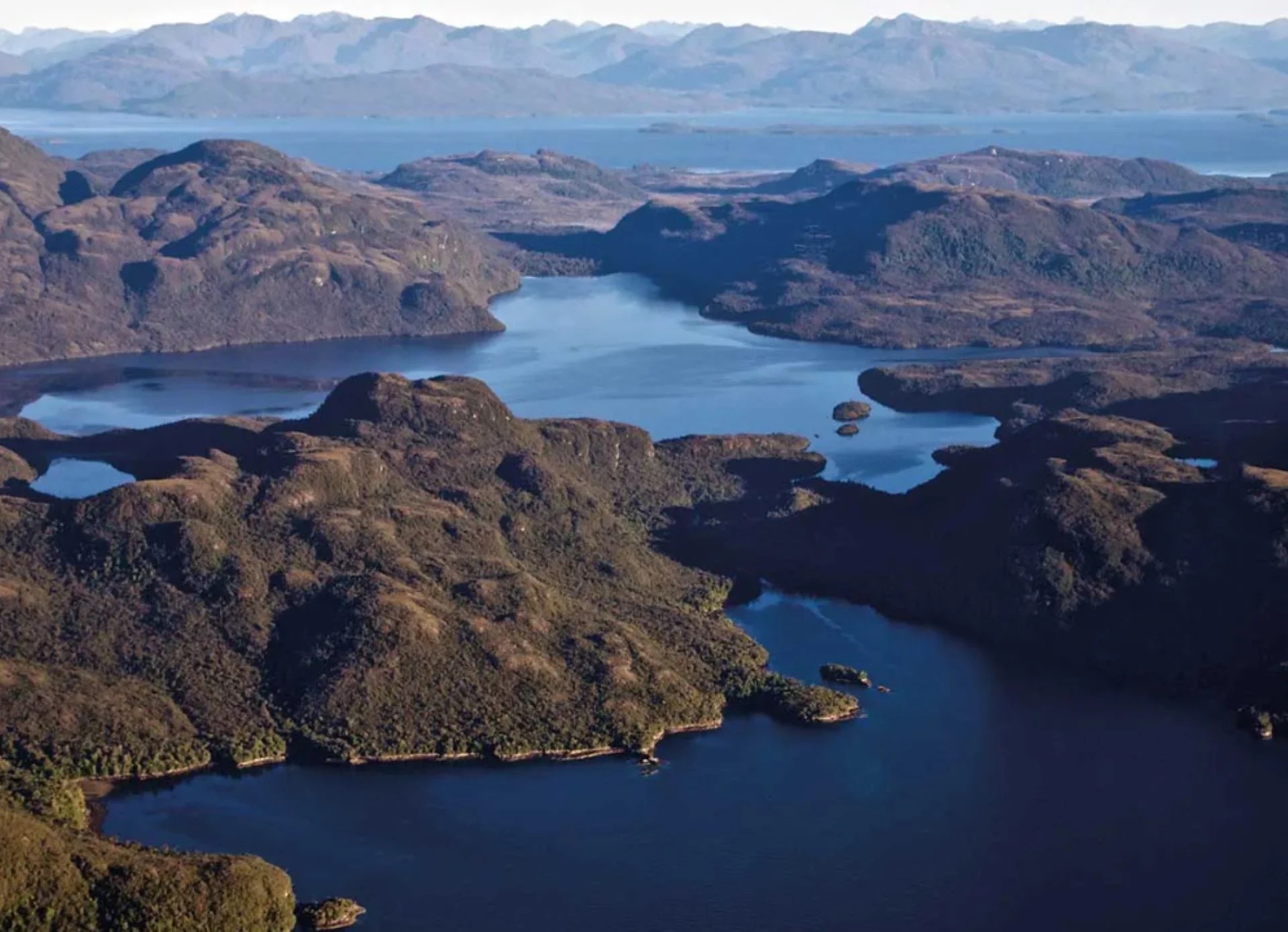 Uber-wealthy couple makes unprecedented move with $300 million land ...