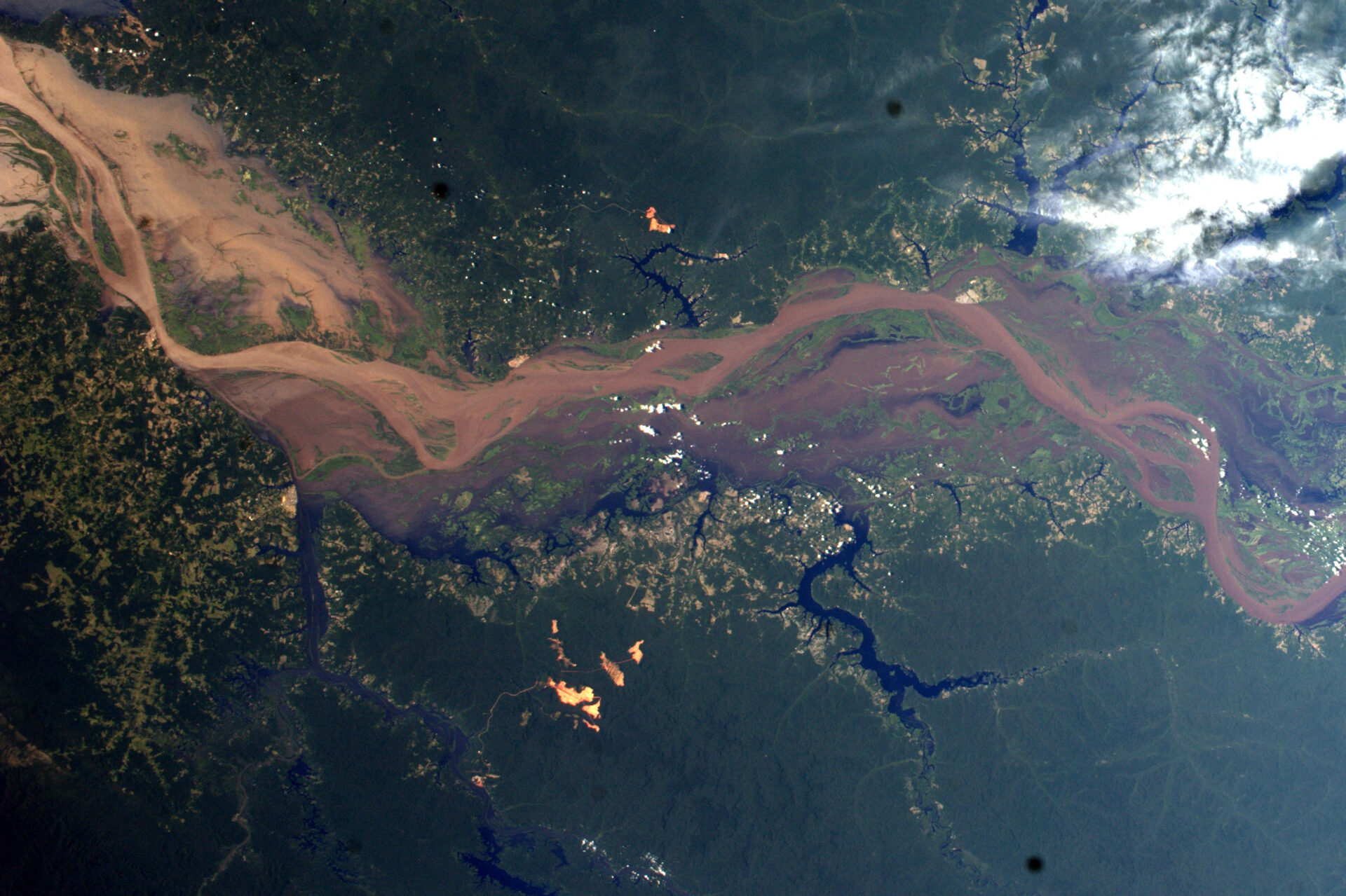 Exploring the Amazon from Above: Breathtaking Images of the World’s ...