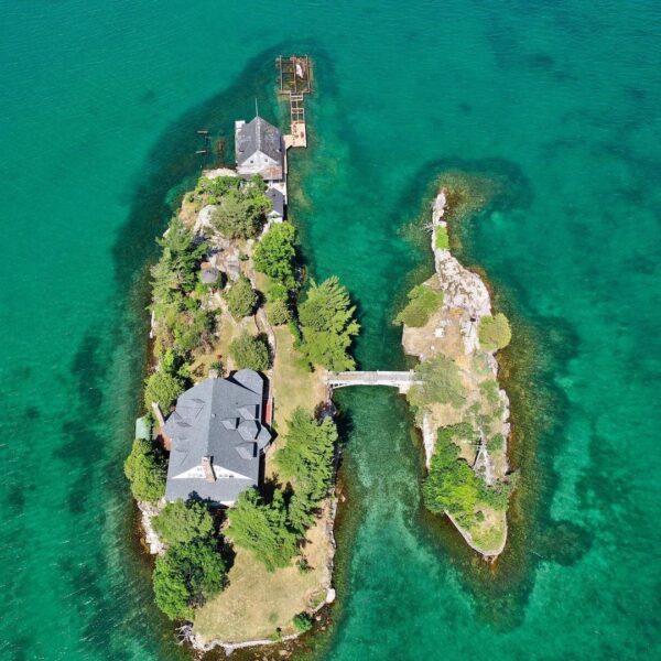 Zavikon Island: Home to the World's Shortest International Bridge ...