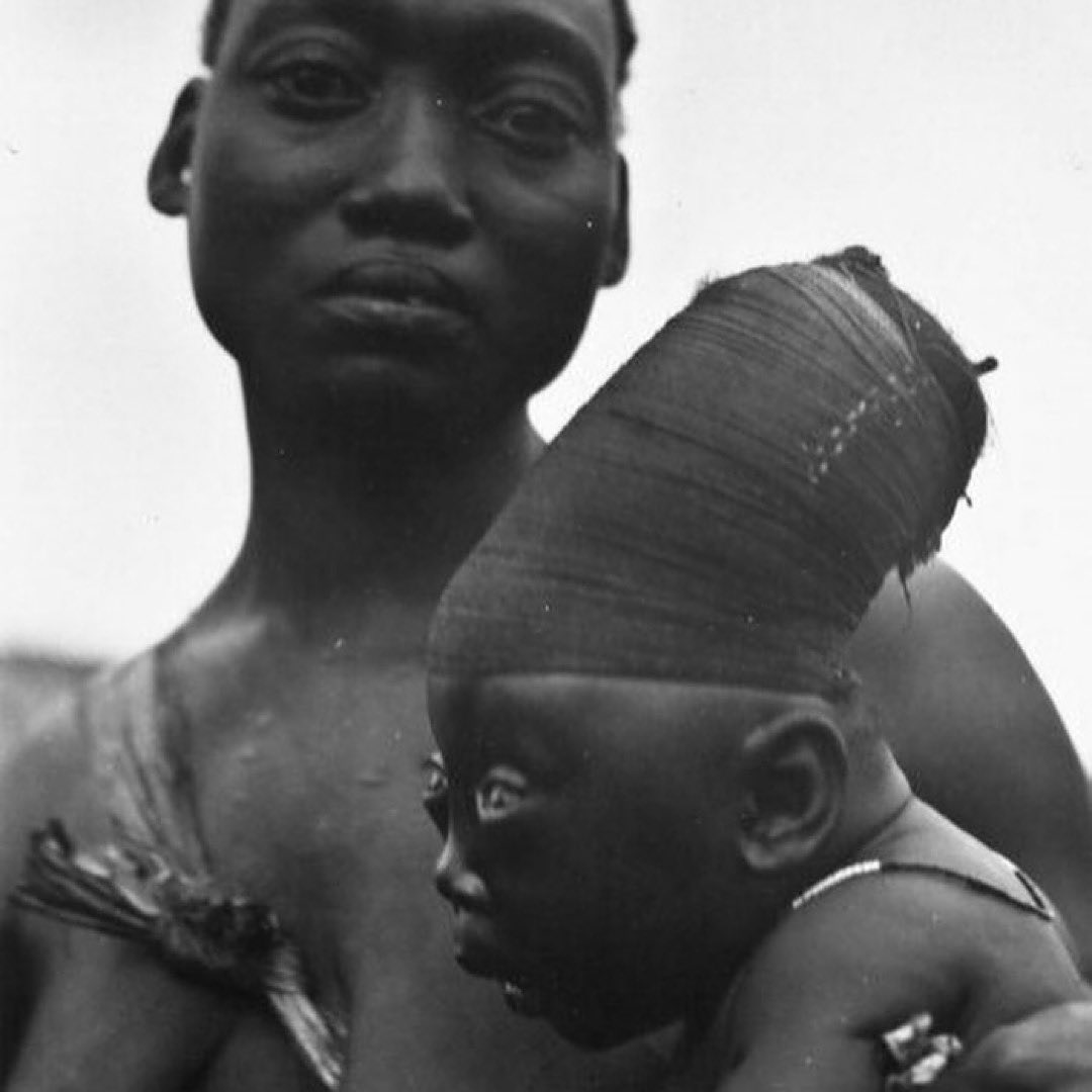 Fascinating history of the Mangbetu people who stretched their own ...