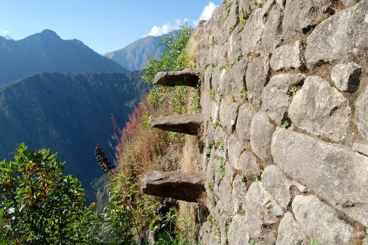The Stairs of Death in Peru’s Huayna Picchu Are Not for the Faint ...