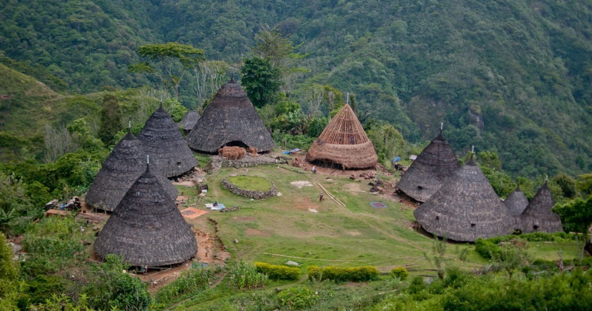 This is One of the World’s Last Remaining Ancient Isolated Villages and ...