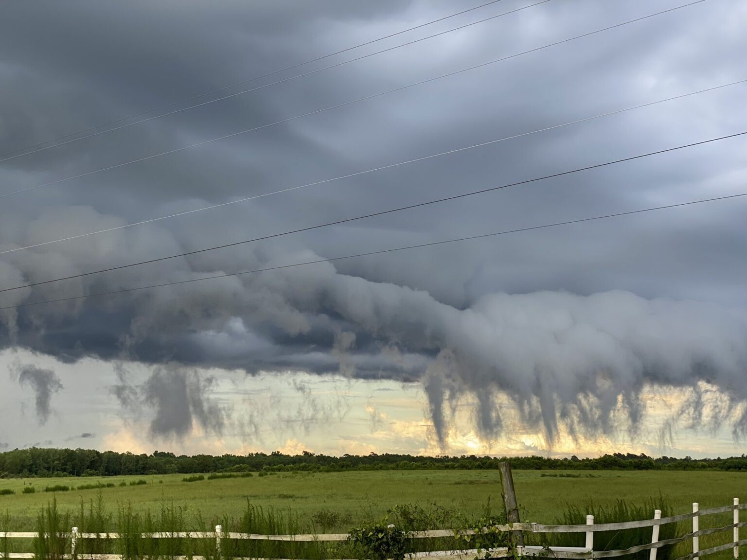 Scary-Looking South Carolina Cloud Formation Alarms Some - Hasan Jasim