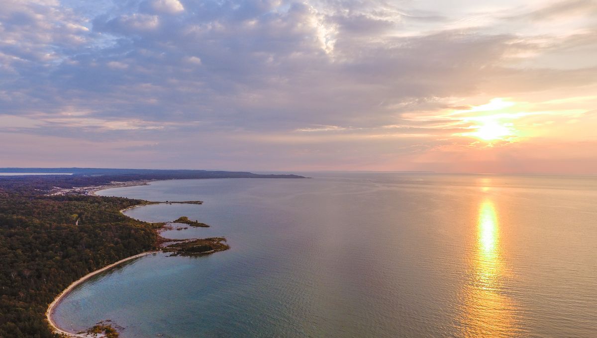 Confirmed: Around 40 Circular Structures Stretching Under Lake Michigan ...