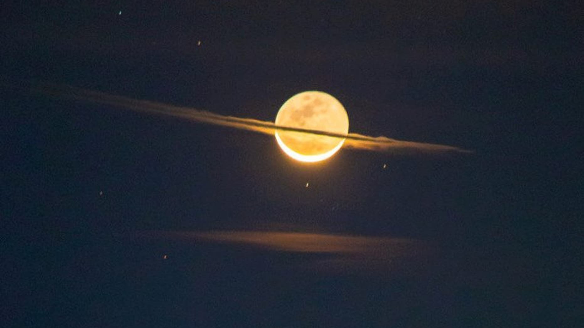 Moon looks like Saturn in incredible image: ‘Makes you wake up your ...