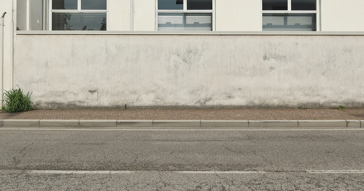 Photo of girl disappearing into ground sparks confusion - Hasan Jasim