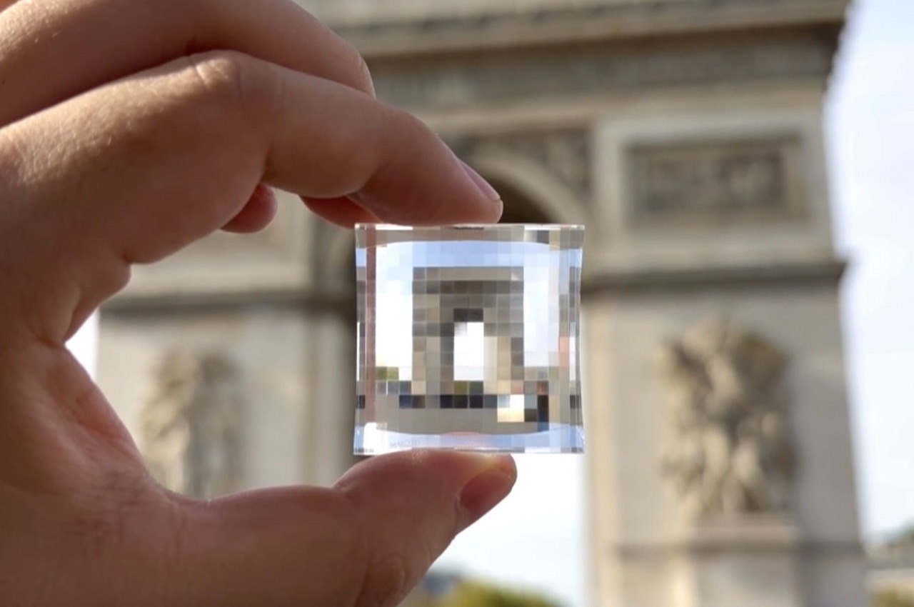 Pixelate the World: Japanese Designer Creates a Crystal Cube That Turns ...